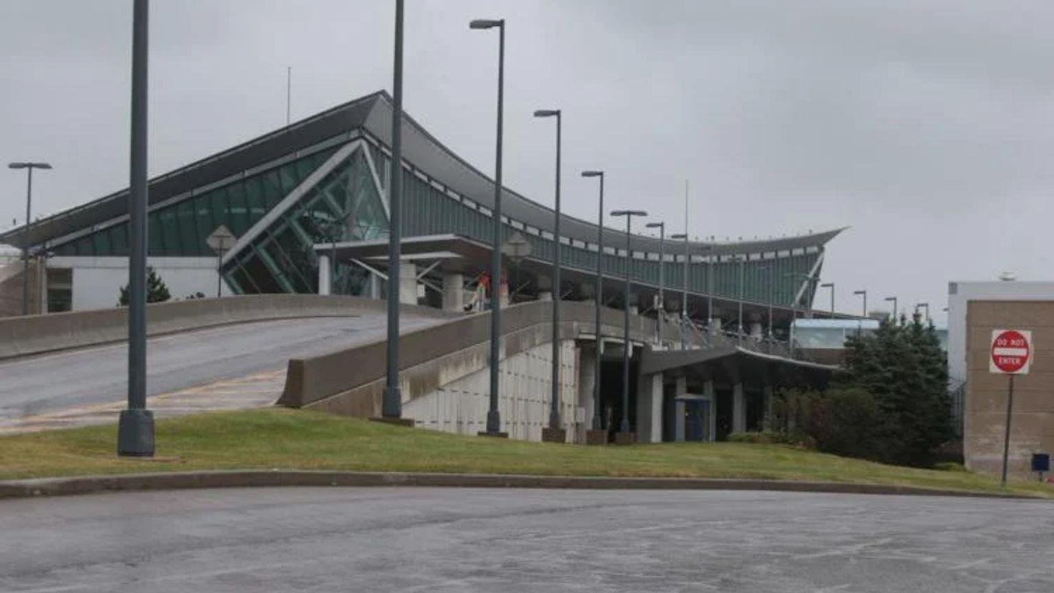 Philadelphia Airport Lounges. PHL Priority & Day Pass Lounge