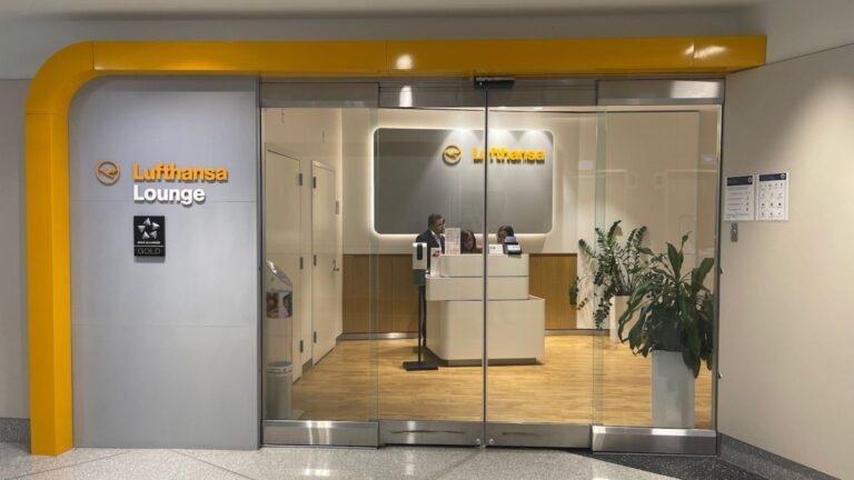 Lufthansa Lounge Boston - Day Pass, Access, Photos, Reviews