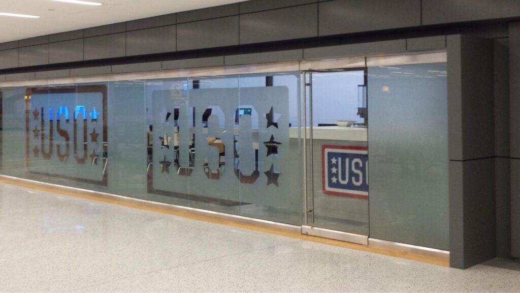 USO Lounge JFK Airport - Lounge Access, Location & Review